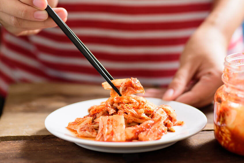 Kimchi Health Benefits (And How To Make Your Own Kimchi At Home ...