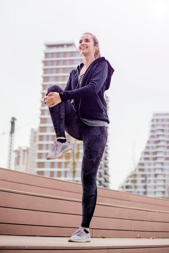 Should You Stretch Before Running? Here’s What You Need To Know ...